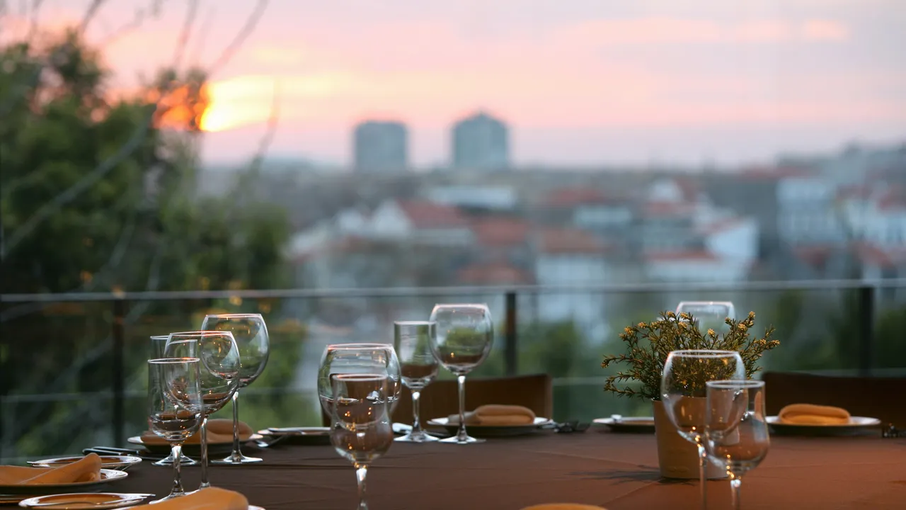 Subscribe Newsletter - Santana Hotel & SPA